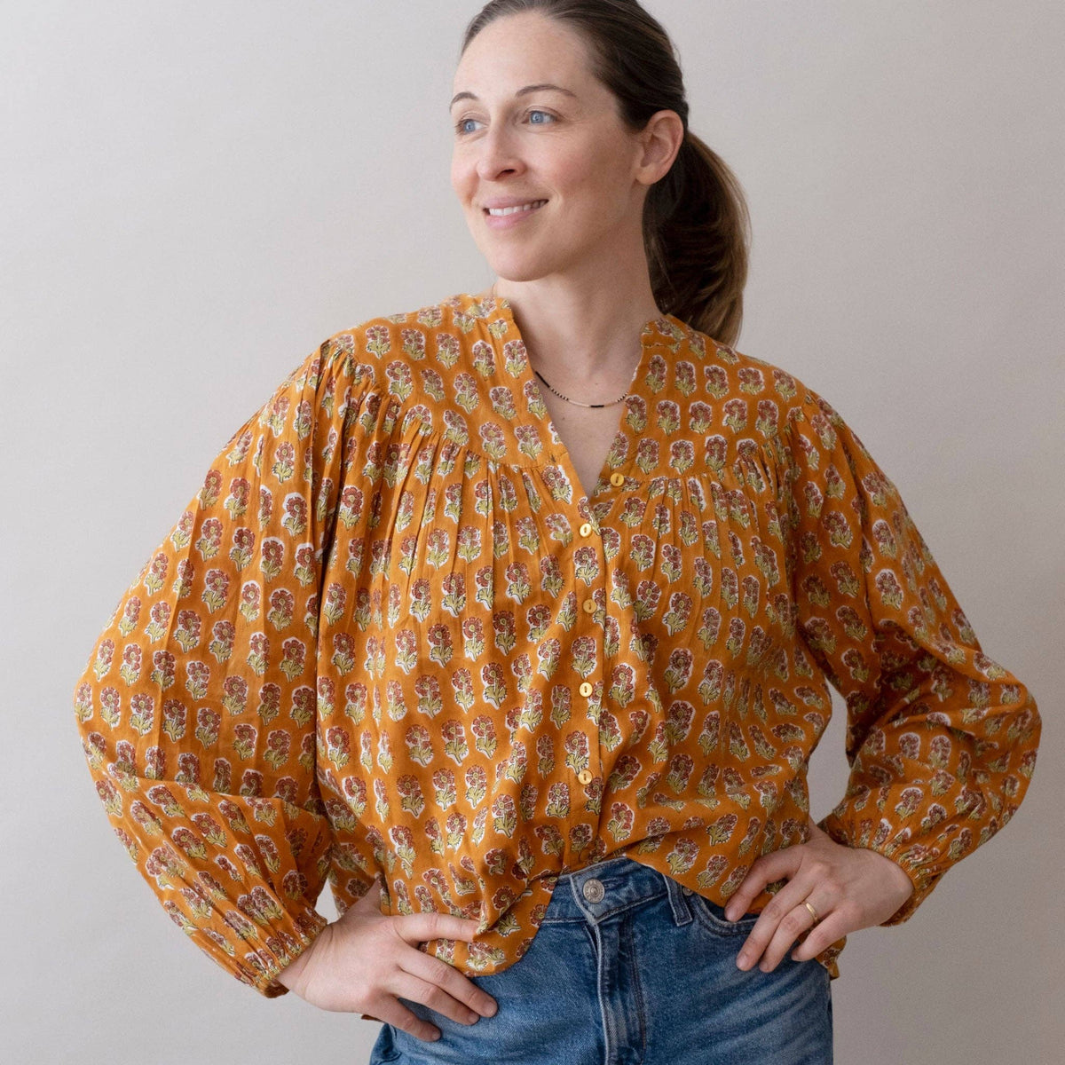 Isobel Top- Malin Gold – CONRADO®